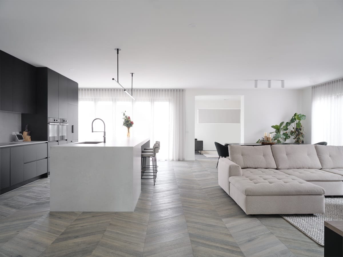 Matte vs Satin: Which Timber Finish is Right for You? | Kustom Timber